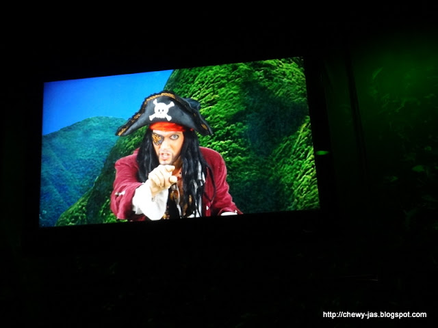 ChewyJas - Singapore Lifestyle Blogger : Great fun at Sentosa 4D Magix ...