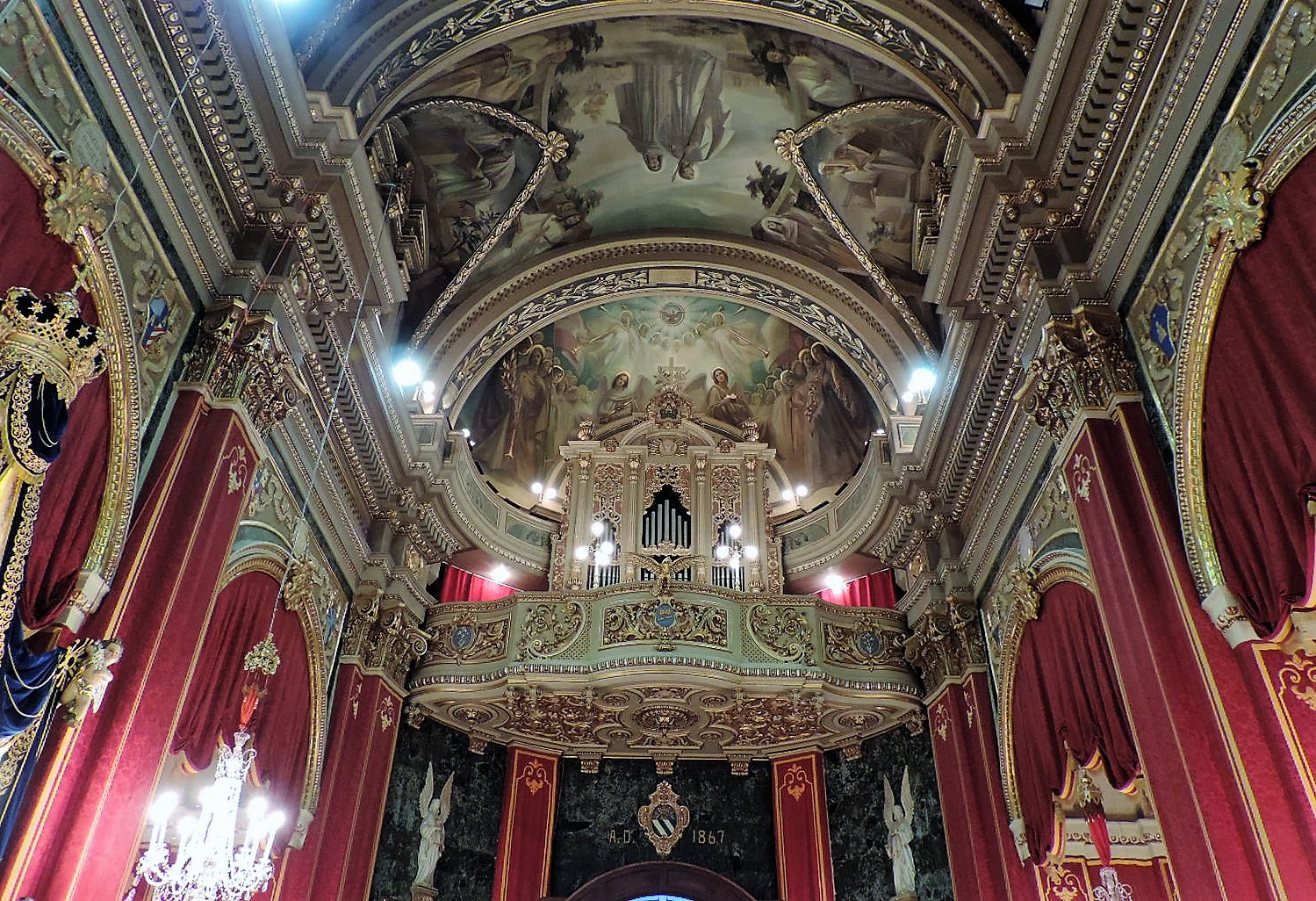 Dun Giljan's Blog: Inside our Maltese churches