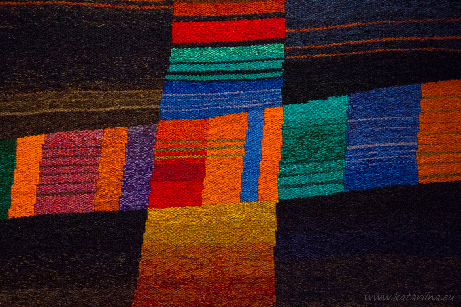 Katariina kudugurmee: Anu Raud. Vaibanäitus. ERM.