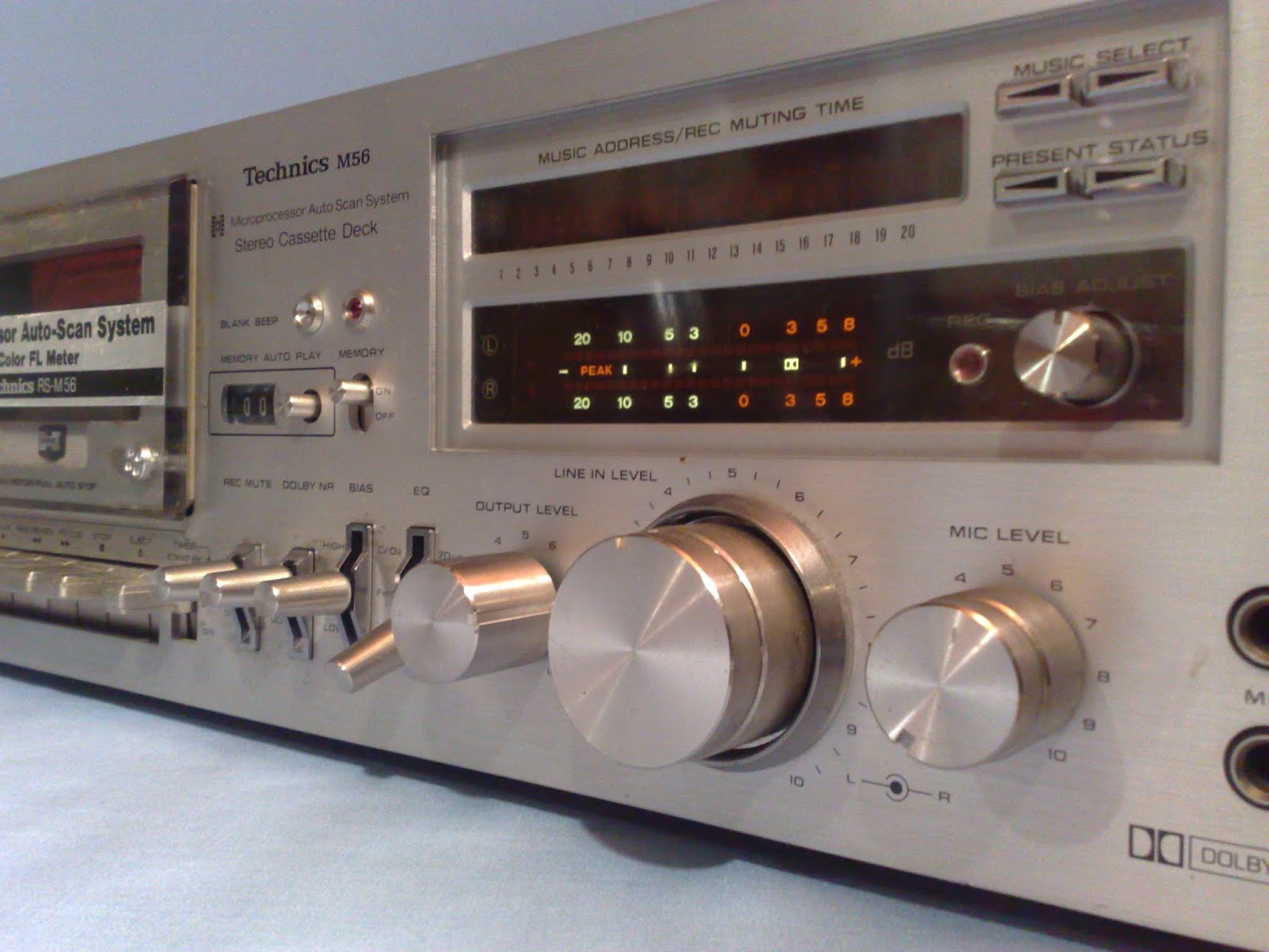 TOM's TECH TOYS: TECHNICS - Radio Stereo Electronics