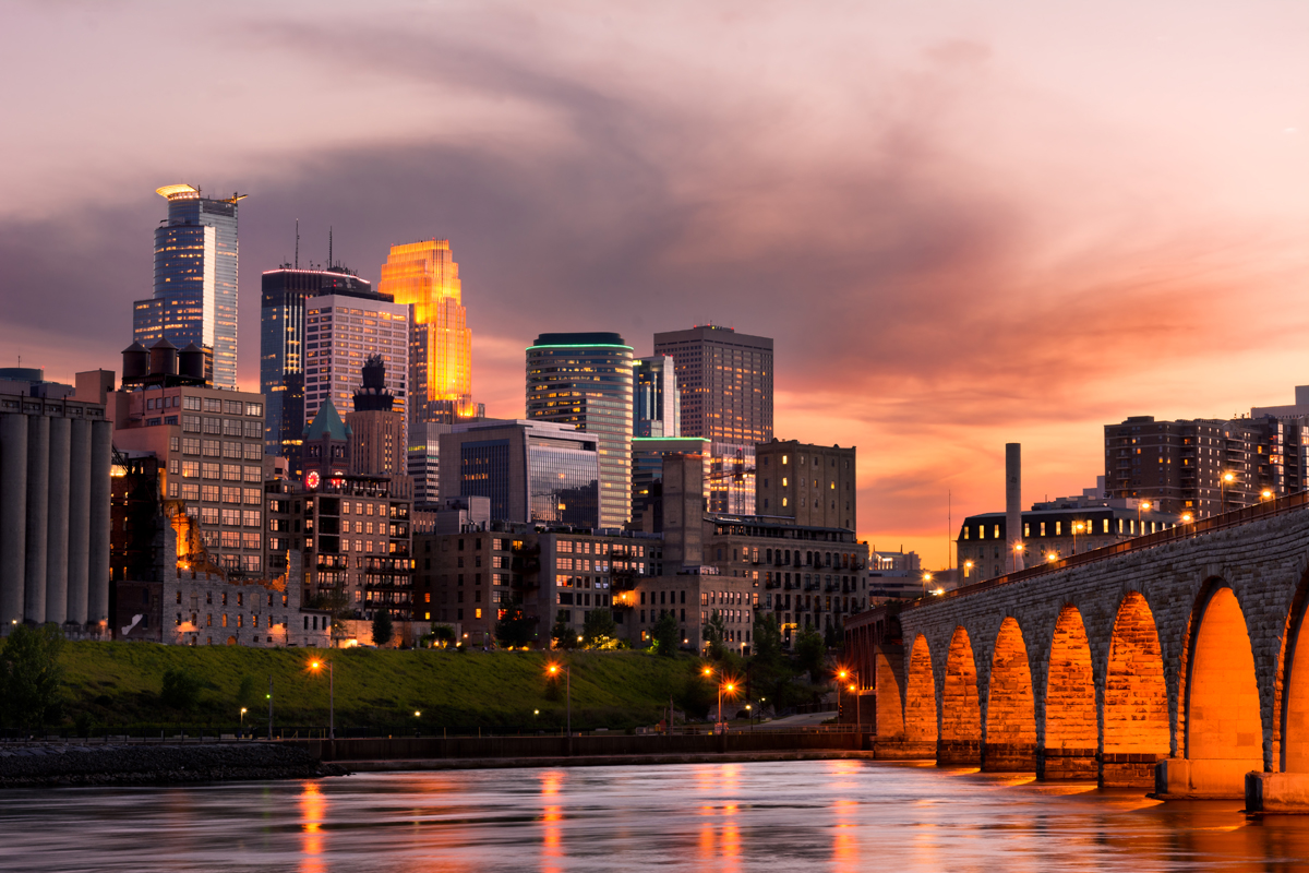 Nothing small about this city! Live large in Minneapolis Nothing small about this city! Live large in Minneapolis