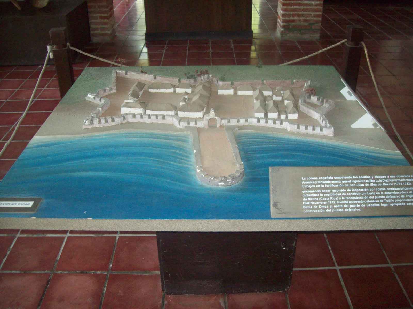 Turisteando: fotos del museo de omoa y la fortaleza de san fernando