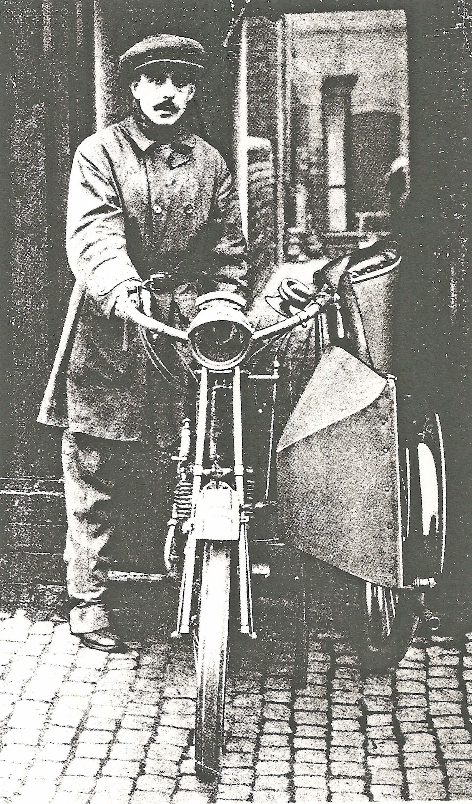 Watsonian Squire: Watsonian History