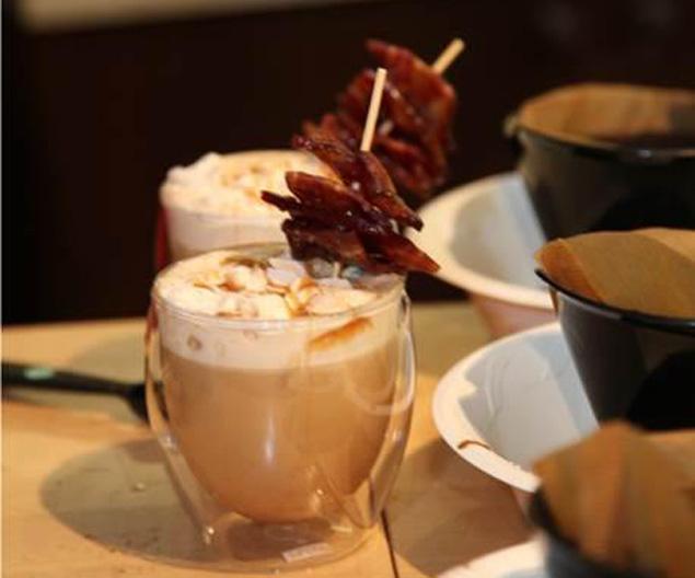 Lemon Harangue Pie: It's finally here! Bacon-flavored coffee!