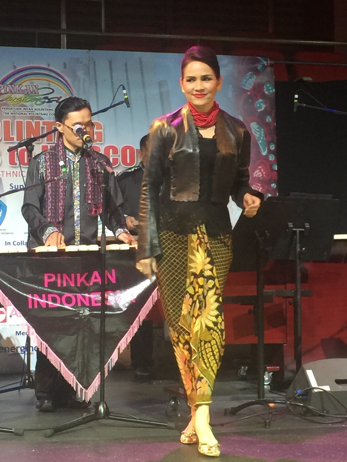 Kolintang Concert and Batik Show Rock Sydney’s Opera House