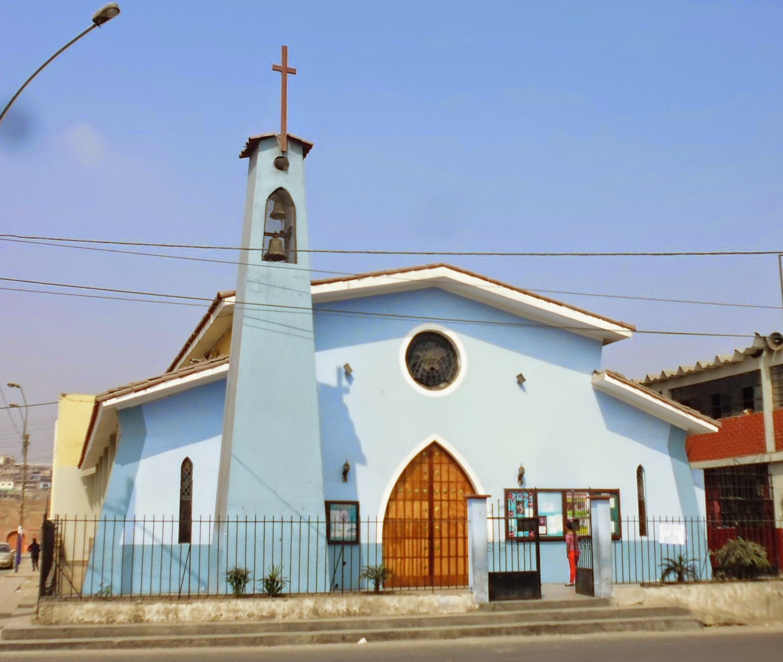 LUGARES TURÍSTICOS EN PERÚ: PARQUE CENTRAL DE SANTA CLARA (ATE VITARTE)