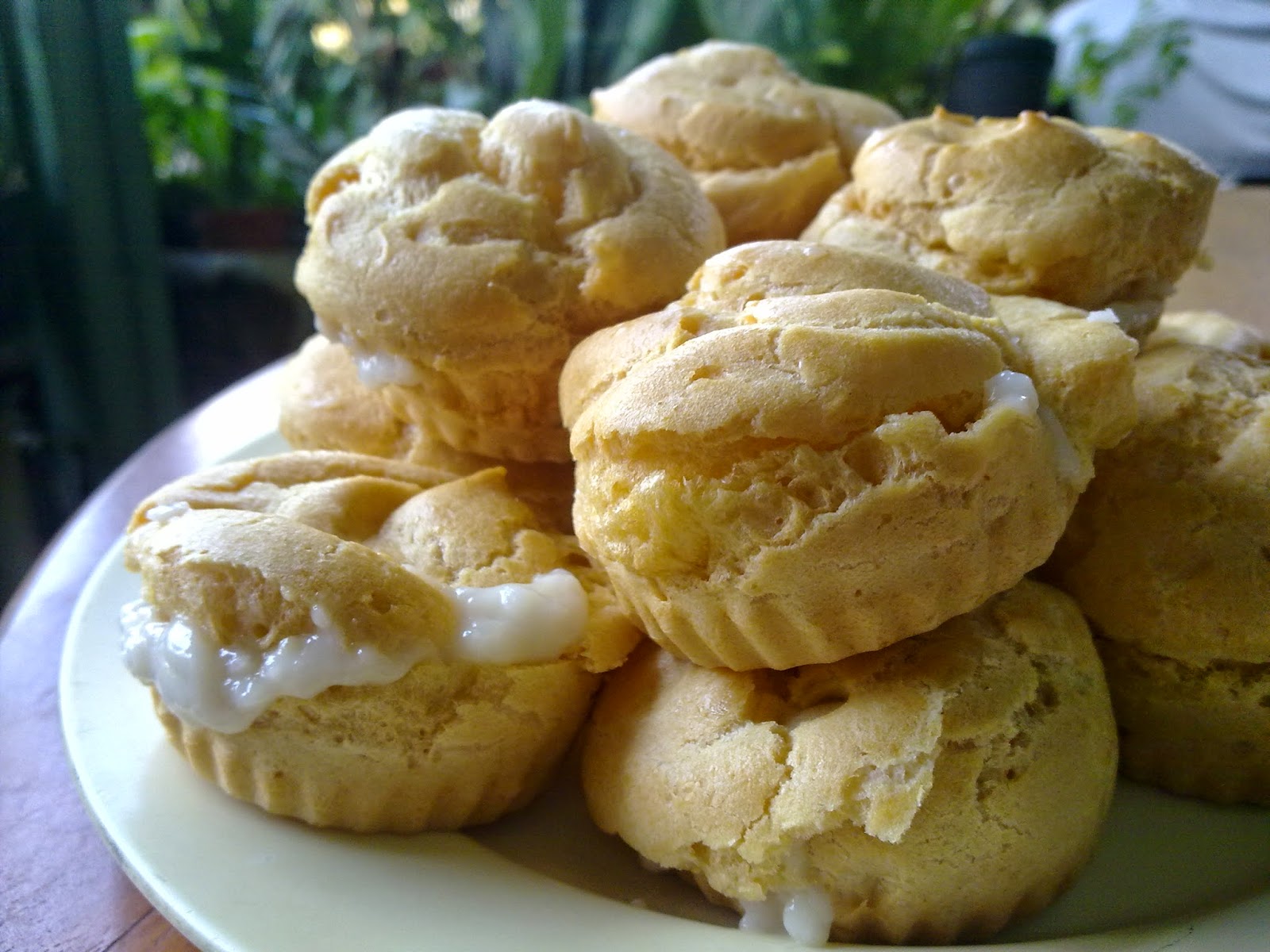 Cara Membuat Sus Maker Tape Isi Vla Kelapa