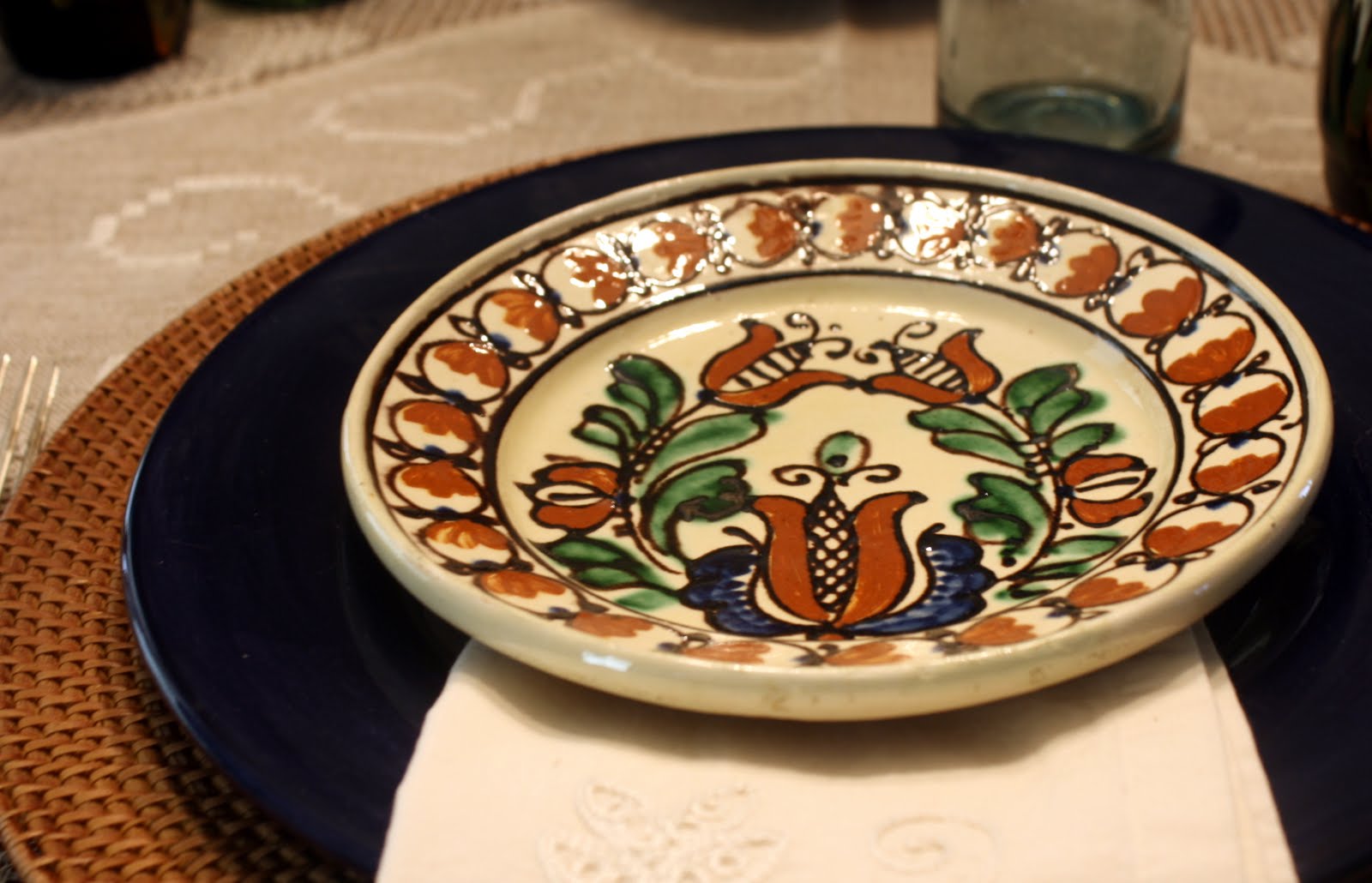 Life with the Mozas: Romanian Artisan Pottery Tablescape & a GREAT tea ...