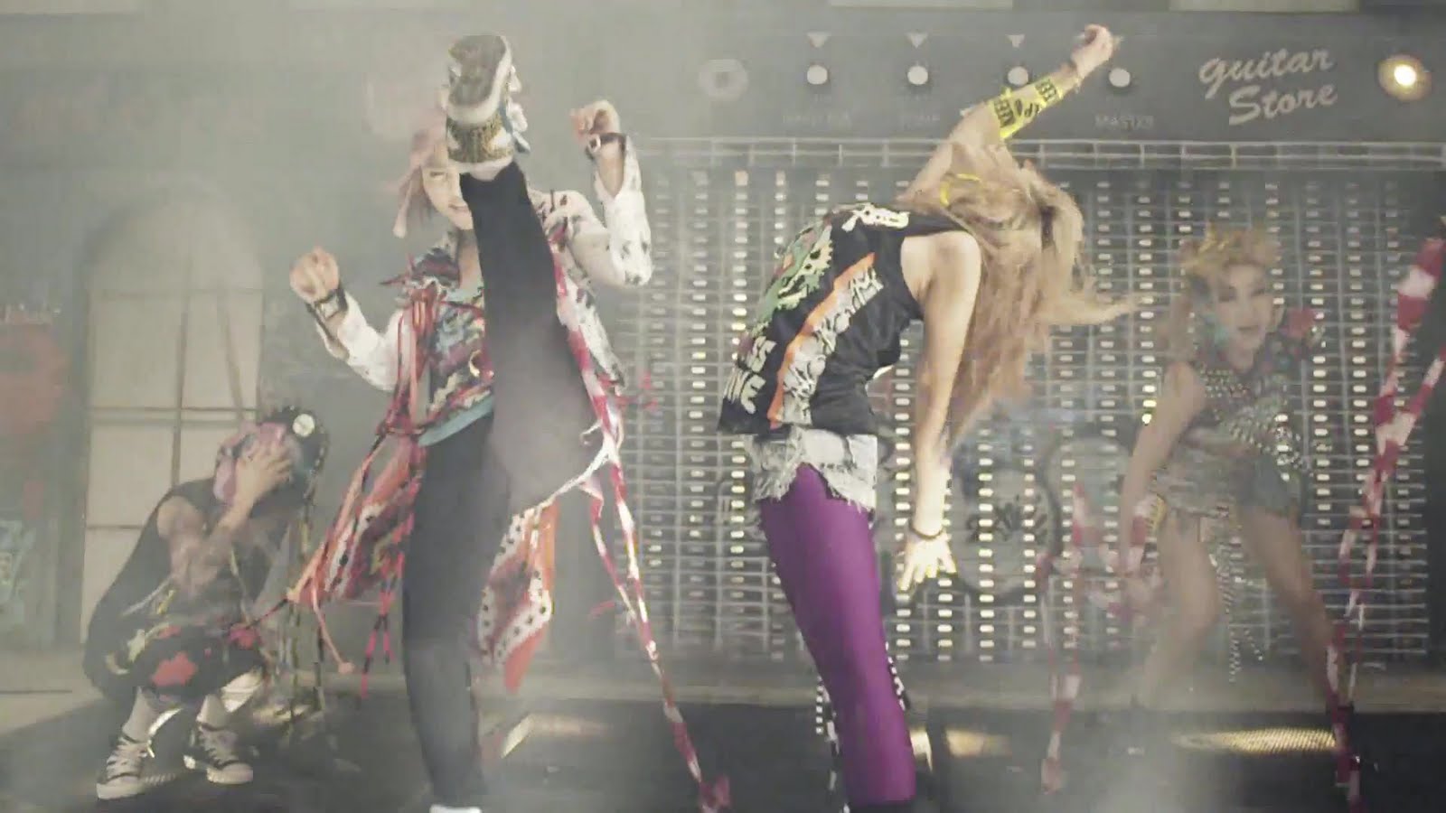 Reviews - Bloopers - Spoilers: 2NE1 - UGLY MV