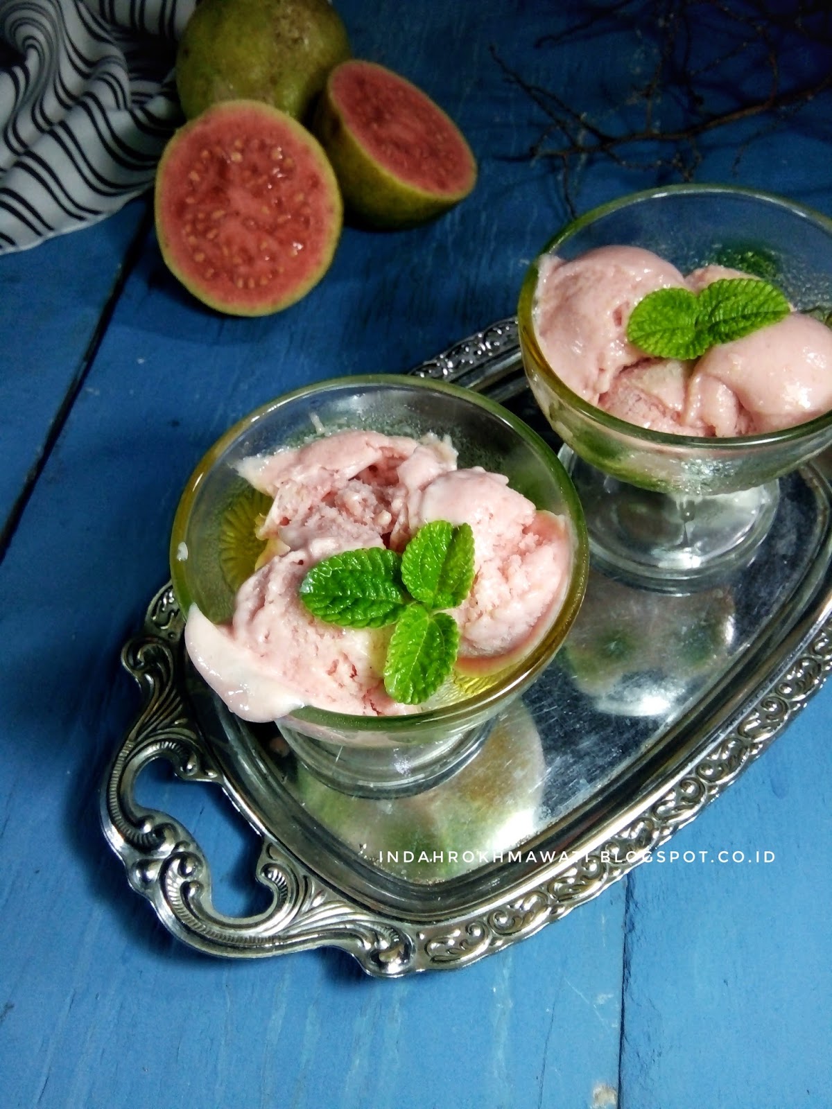 Es Krim Jambu Biji Merah - My Notebook