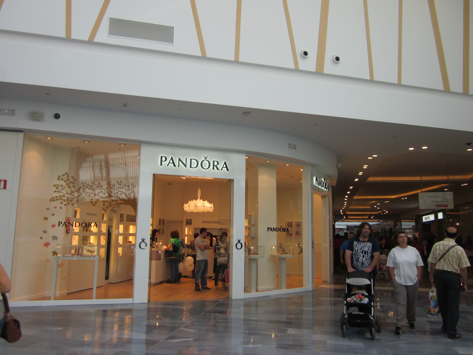 Ya abrió sus puertas Río Shopping