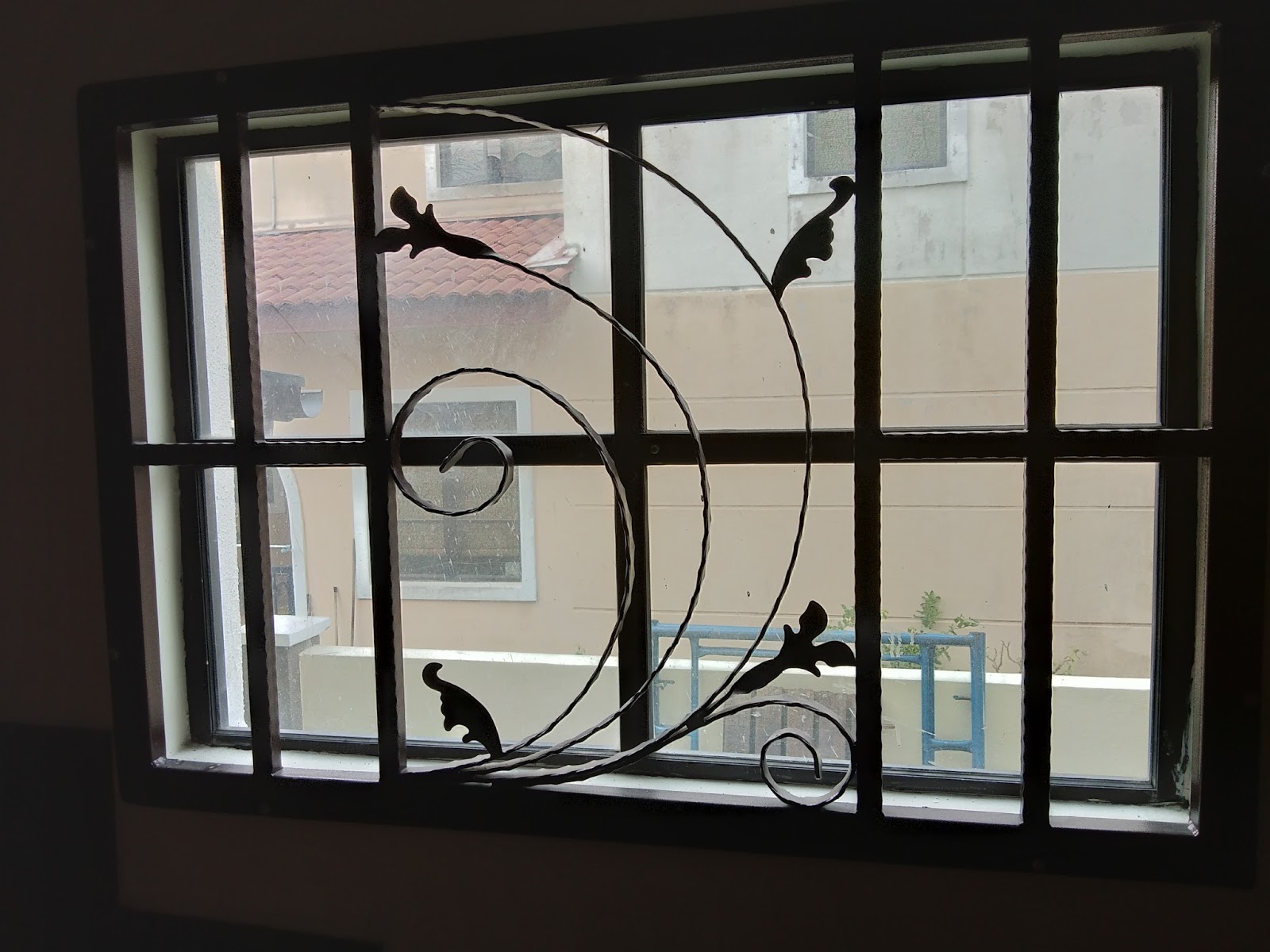 AWNING PAGOLA DAN GRILL : Nilai-Memasang Set Awning ACP, Grill Dan ...