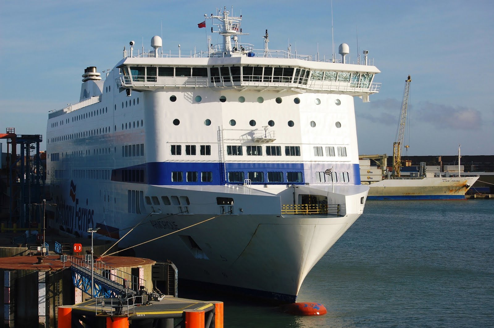 BRITTANY FERRIES: MV "ARMORIQUE" AT PORTSMOUTH