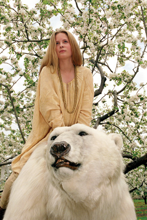 FM8-suspense-300.jpg (300×448), Kvitebjørn Kong Valemon, Hvitebjørn ...