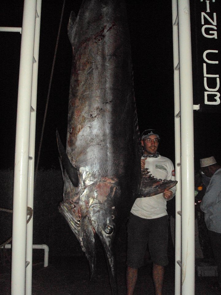International Fishing News: KENYA: caught a 730 lb black marlin