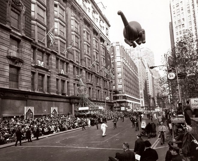 19 Amazing Vintage Photos of the Macy’s Thanksgiving Parade Balloons ... 19 Amazing Vintage Photos of the Macy’s Thanksgiving Parade Balloons ...