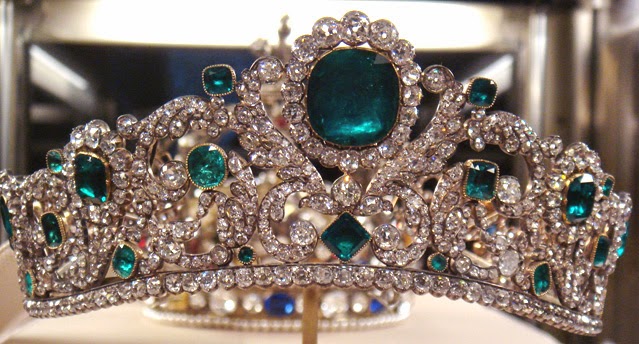 Do your research !: The beryl coronet