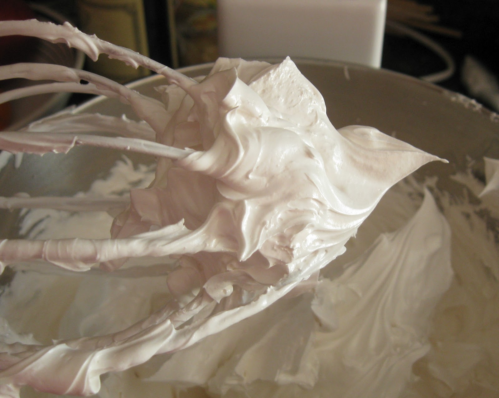 Baking Outside the Box: Seven-Minute Icing