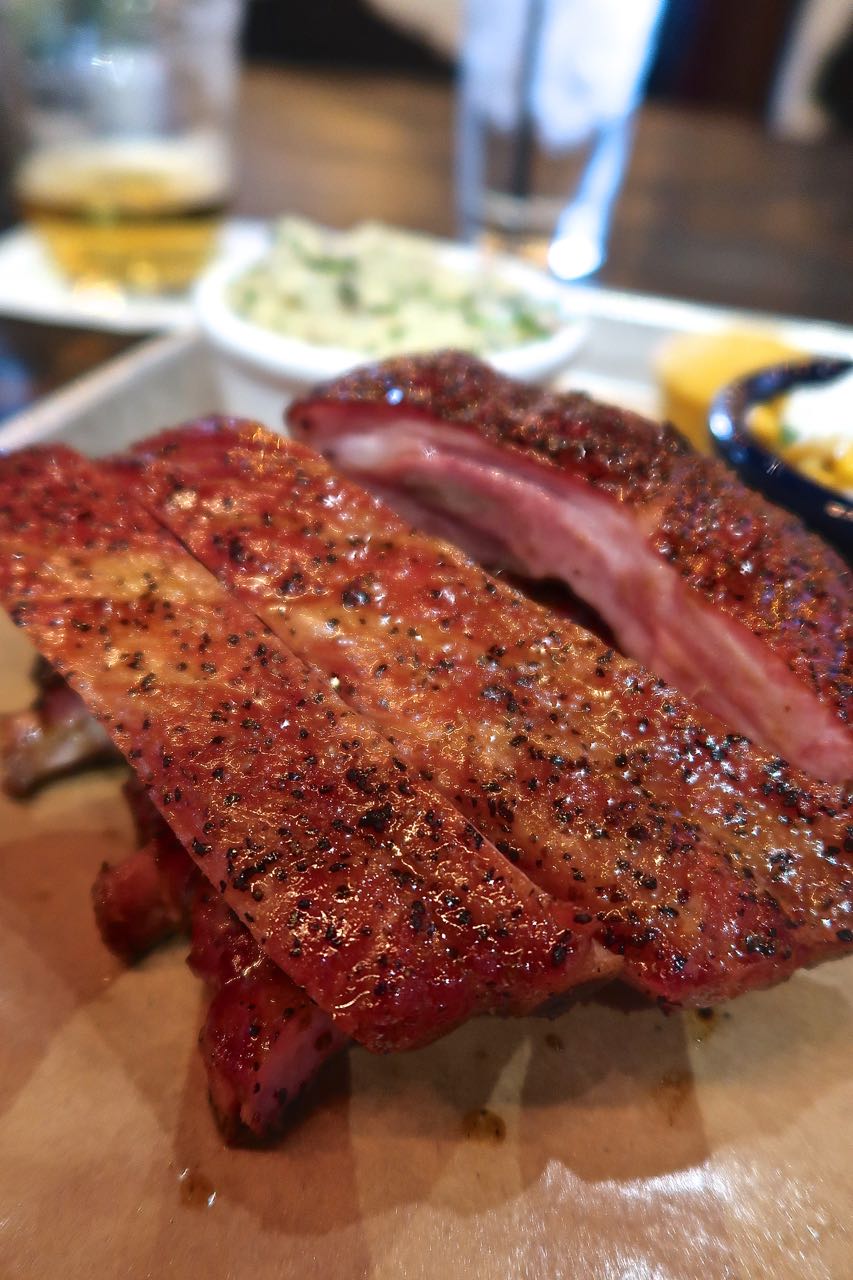 Scrumpdillyicious: Brick's Smoked Meats: Authentic Texas Barbecue