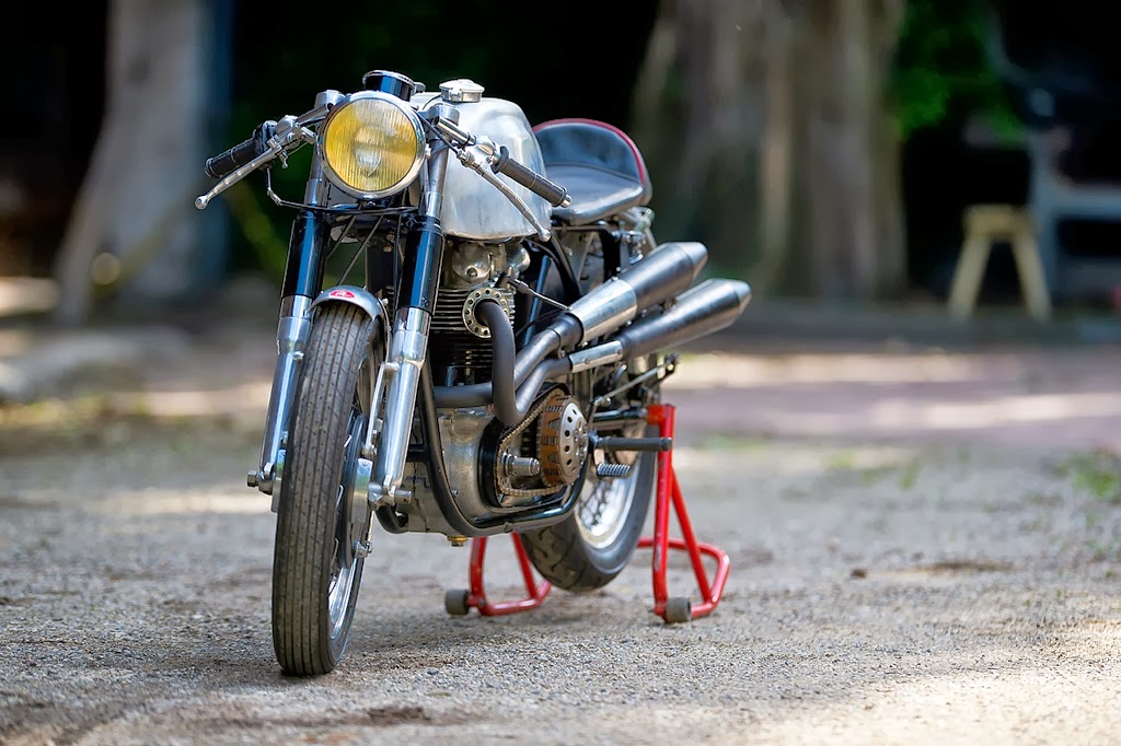Norton 650ss - RocketGarage - Cafe Racer Magazine