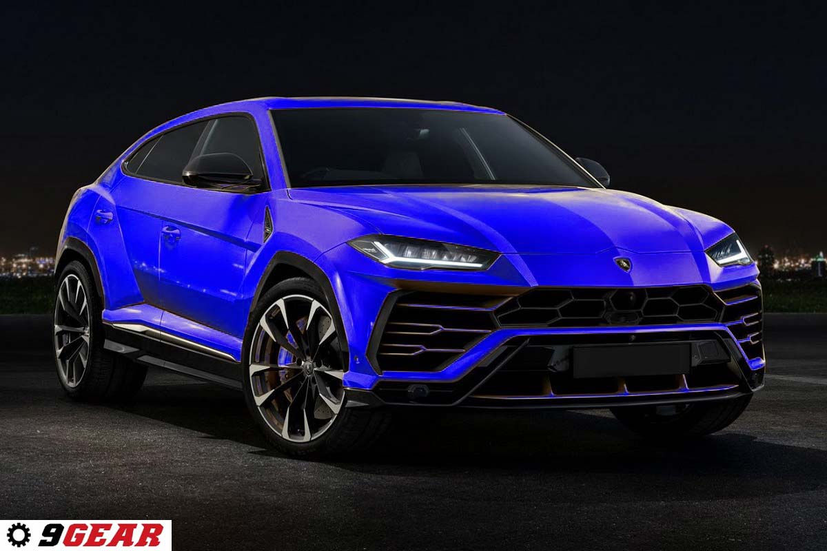 The new Lamborghini Urus - 4.0L V8 twin-turbo engine with 650 hp