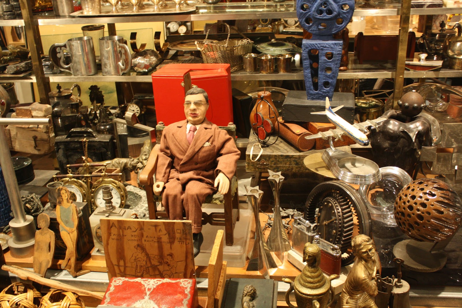 THE EYE by Stacy Suvino: ALL EYES ON...MANTIQUES MODERN