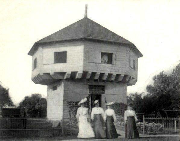 Anthony Wayne Memorial (1910)
