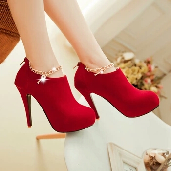 Sepatu Wanita High Heels: Tiga Merek High Heels Yang Paling Dicari