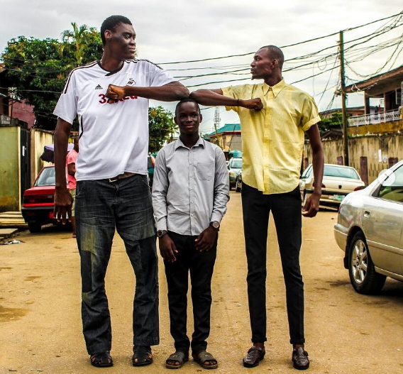 Nigeria's Tallest Model Bakare Mubarak Finally Meets Afeez Agoro,The ...
