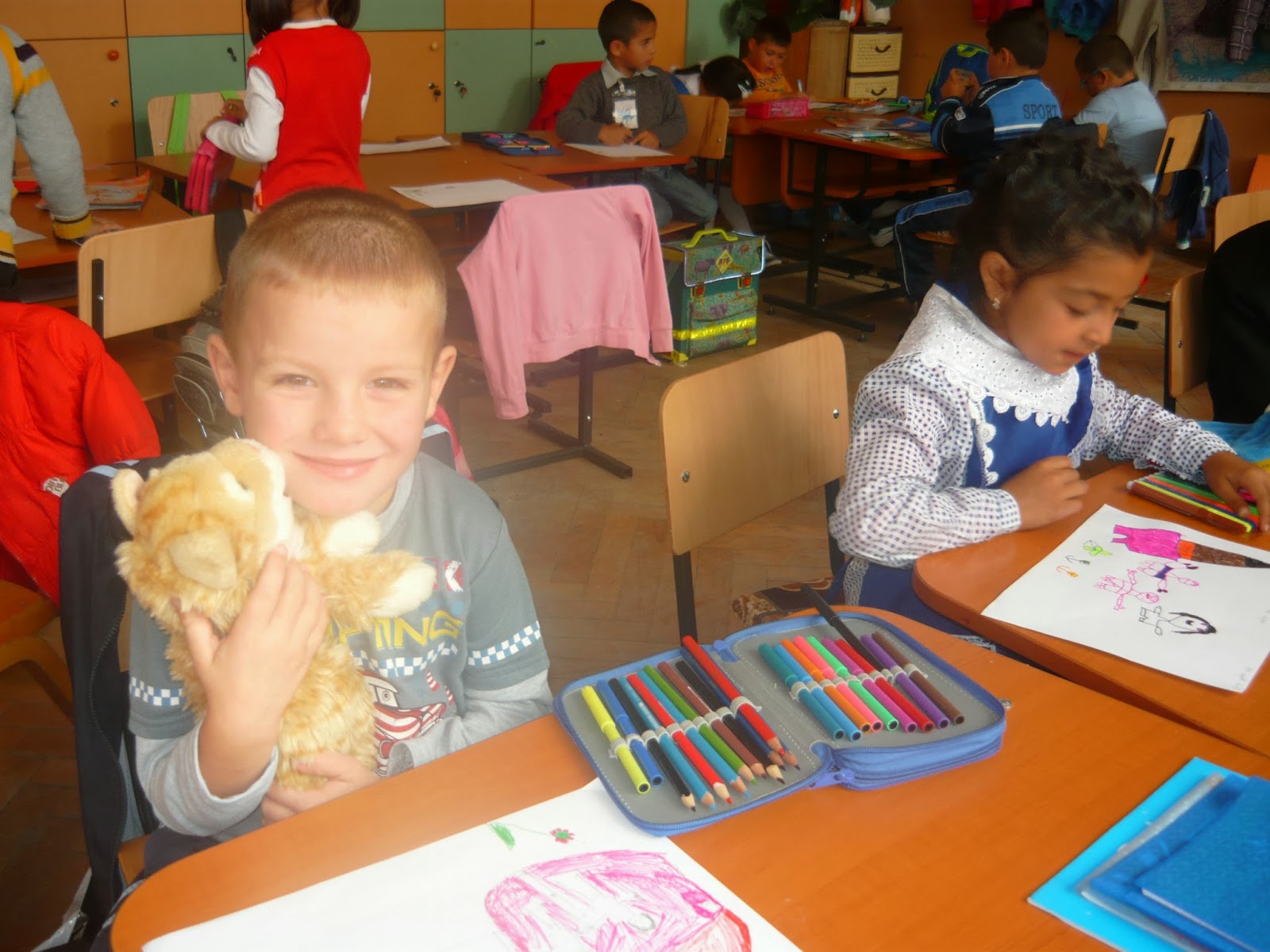 Genialii de la Scoala 2: Bun venit la scoala- clasa pregatitoare A:)