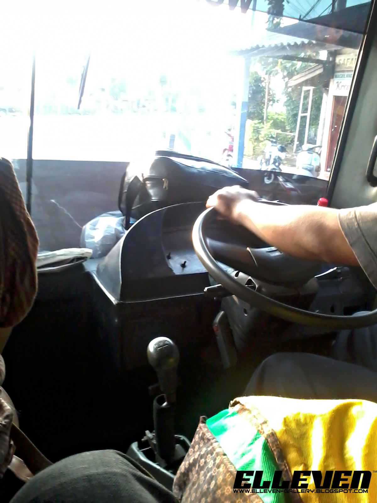 Elleven Galleries: Sensasi Ngeblong Gila Cebong Jaya