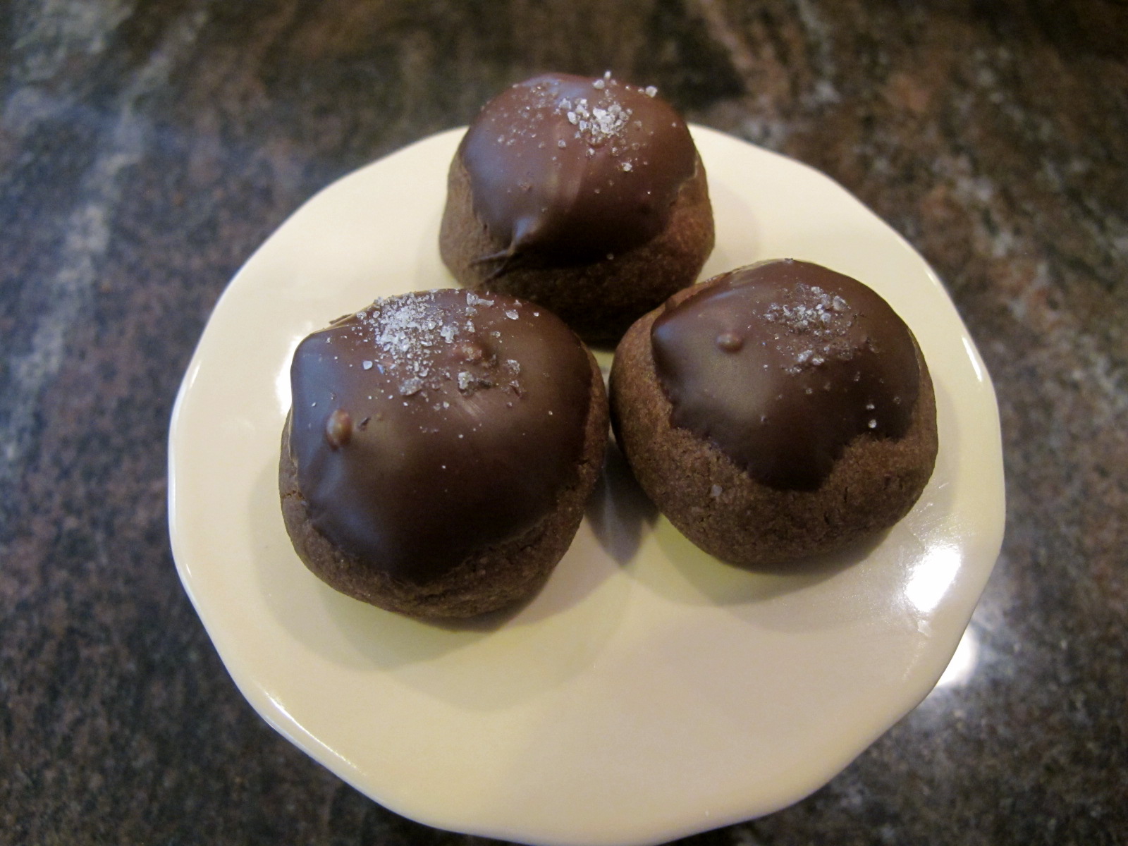 My Mother's Apron Strings: Salted Caramel Buckeye Cookies