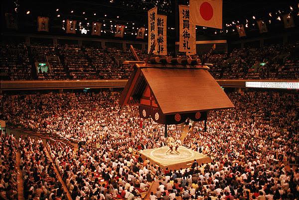 Traveling: 兩國國技館(Ryogoku Kokugikan)