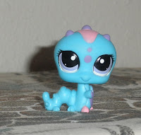 Collectomania: LPS Inchworms