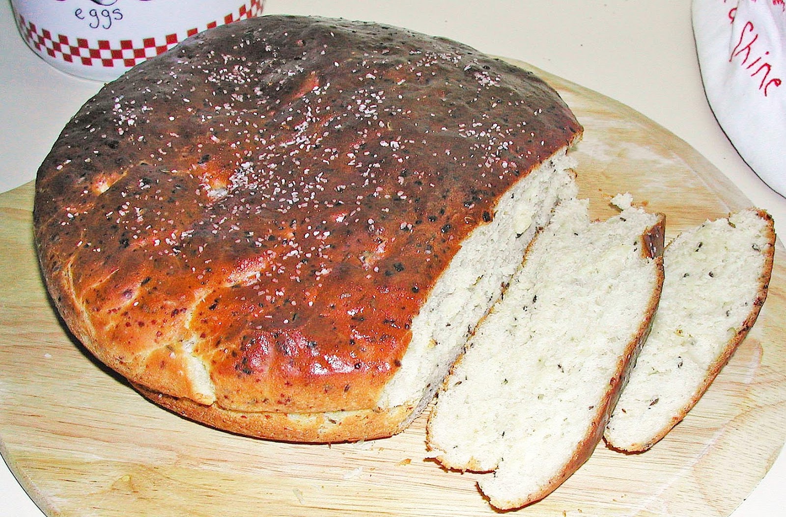 The Iowa Housewife: Dilly Casserole Bread