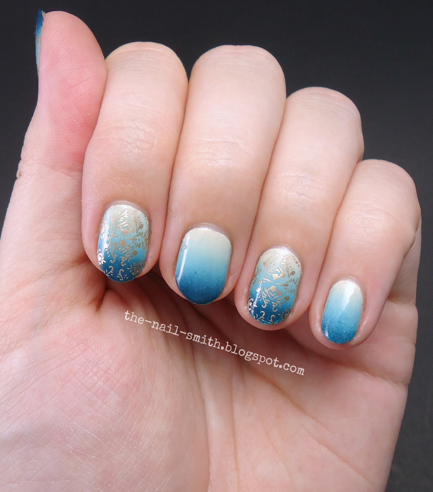 The Nail Smith: Elegant Blue Gradient