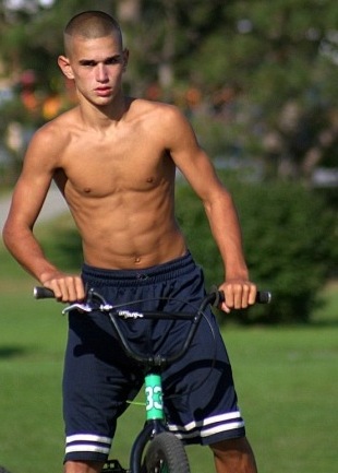 HOT BODS: March 2012