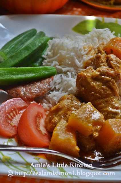 Ayam Masak Kari Dengan Labu Manis, Sambal Belacan & Ulam - Amie's ...
