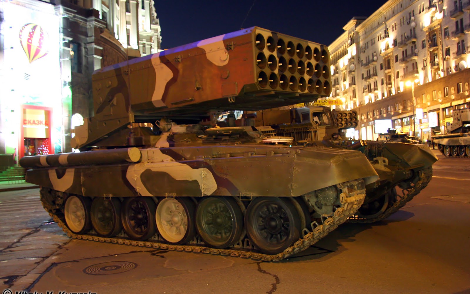 TOS-1A In Exercise Parade Tank ~ HOT WEAPON Blogspot.com