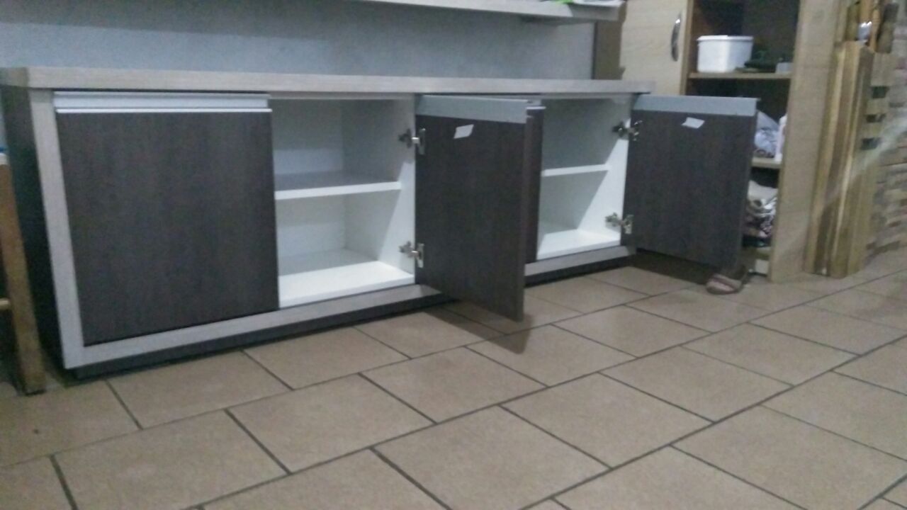 LEGAL MDF: SAPATEIRA HORIZONTAL + CX LENHA