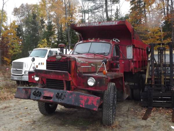 1959 Mack B81 Dump Truck - Classic Truck