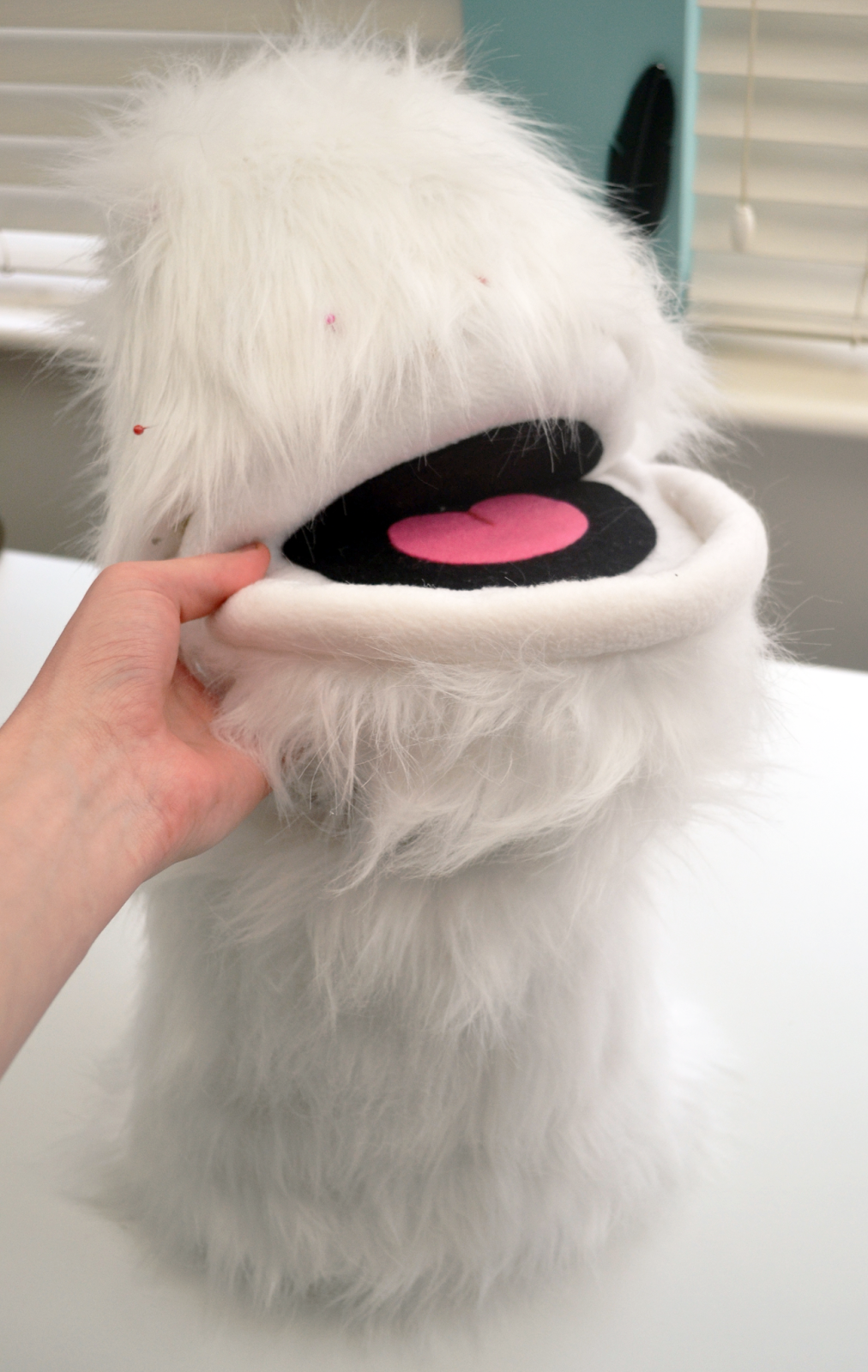 Crooked Studio: Yeti Puppet (Making of).