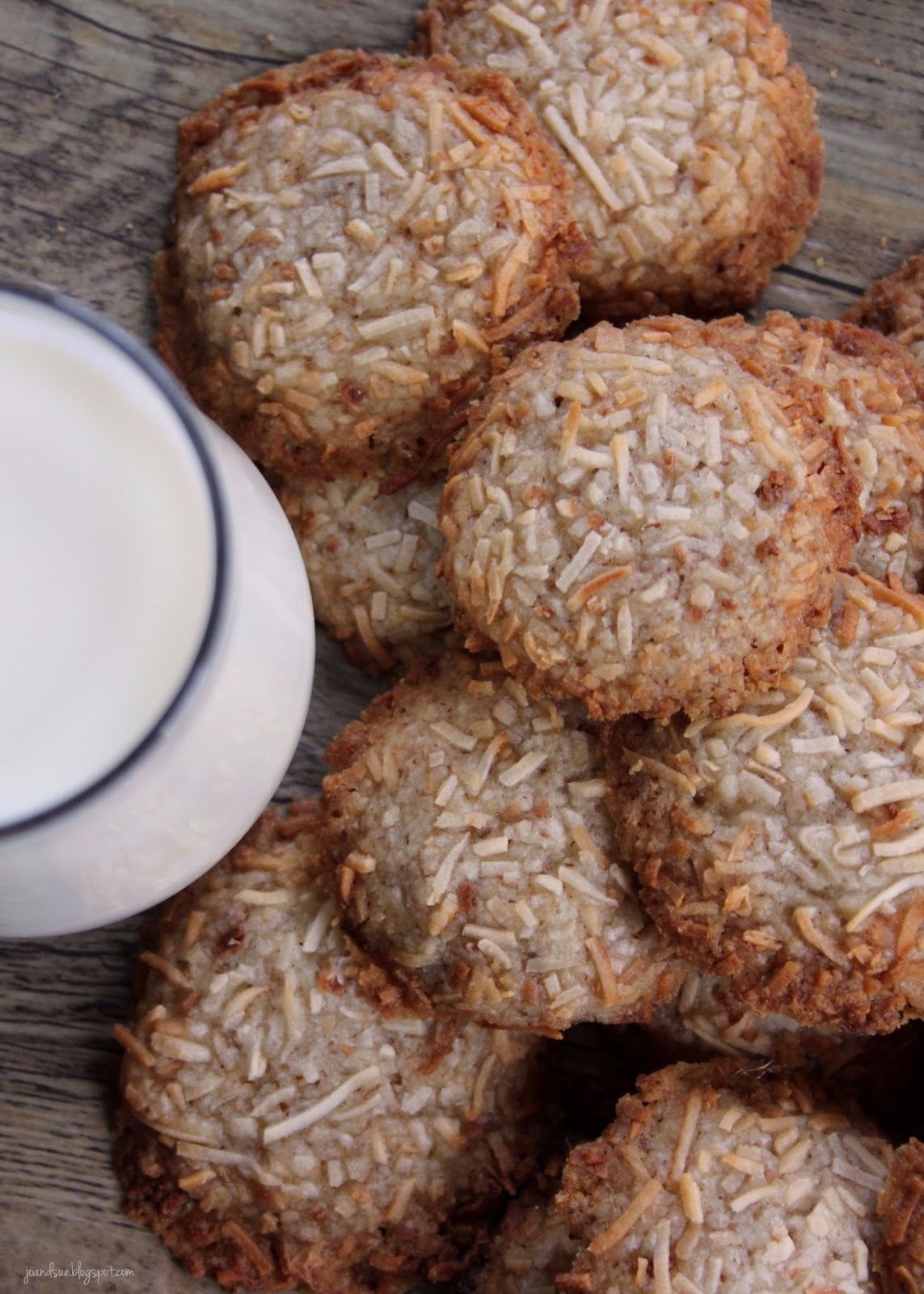 Jo and Sue: Coconut Crisp Cookies