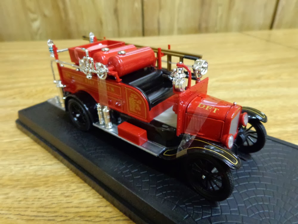 Blog Bazar dos Usados e NOVOS também: Miniatura Carro de Bombeiros 1926 ...