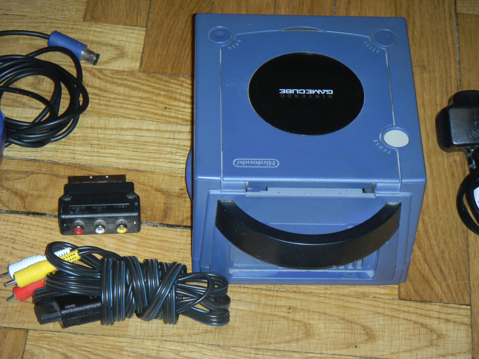 Infrequent Sound [sex.tex] technology: Nintendo GameCube Blue ver. PAL