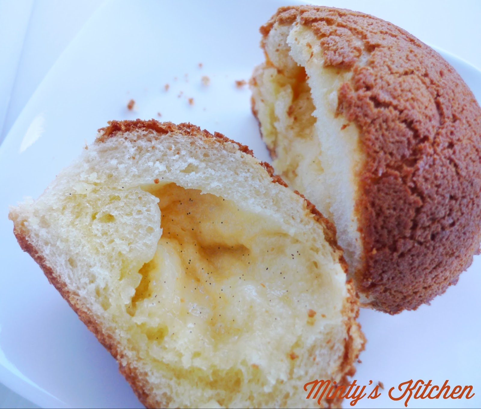 Minty's Kitchen: Mexican Buns (Roti Boy)