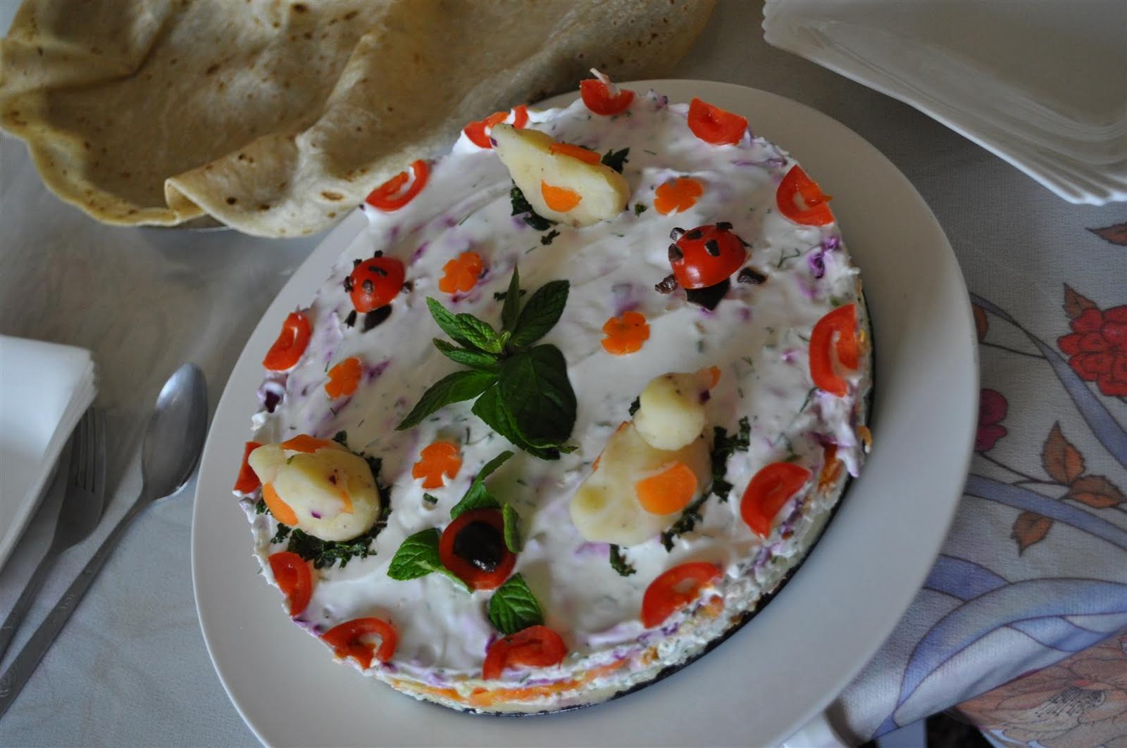 Afiyetle...: arap yemegi: KEBSEH ve favori salatalar