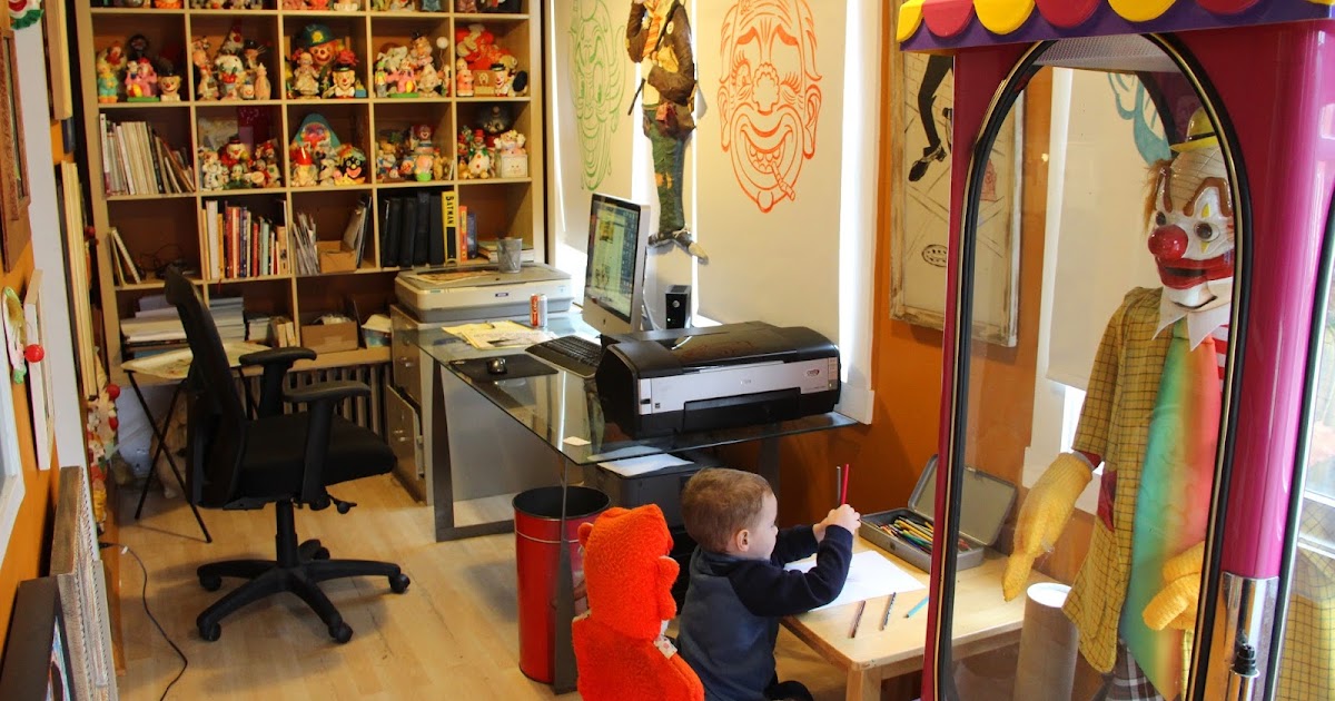 Mitch O'Connell: Every Home Needs a Scary Clown Room!