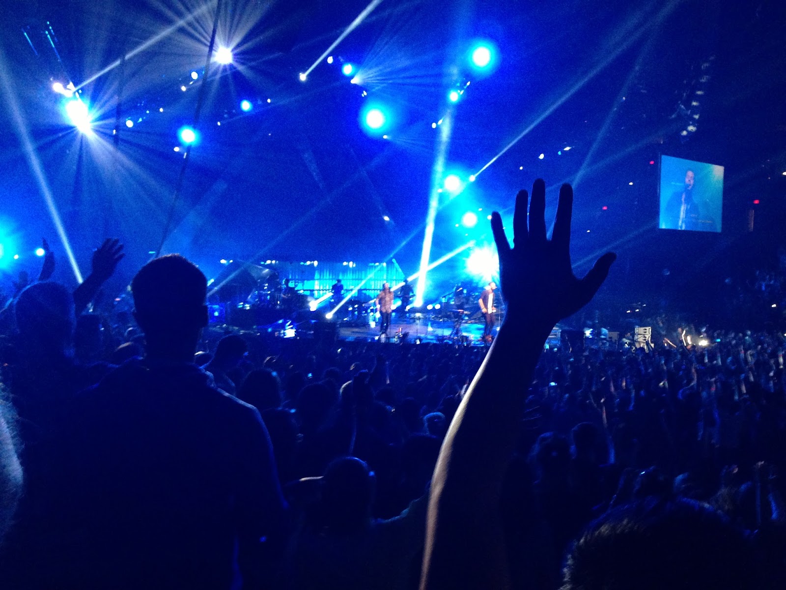 TeamSabin: HILLSONG UNITED WORSHIP EVENT