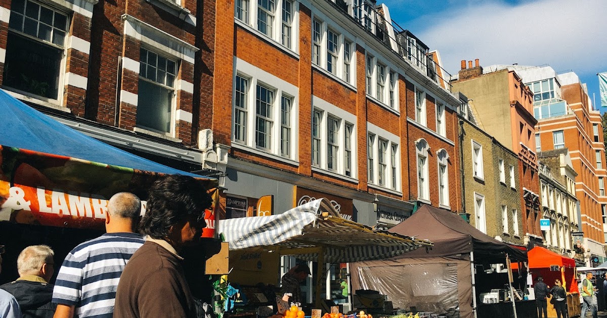 平日開催のマーケット「ストラットン・グランド・ストーリート・マーケット（Strutton Ground Street Market）」 − ...